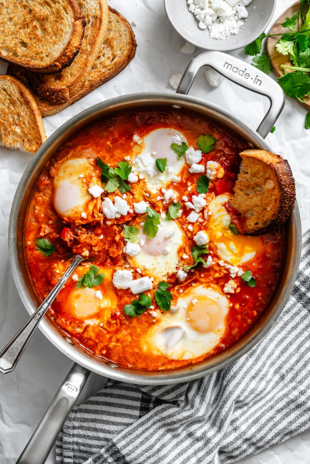 Shakshuka Recipe - Cook Dinner Tonight
